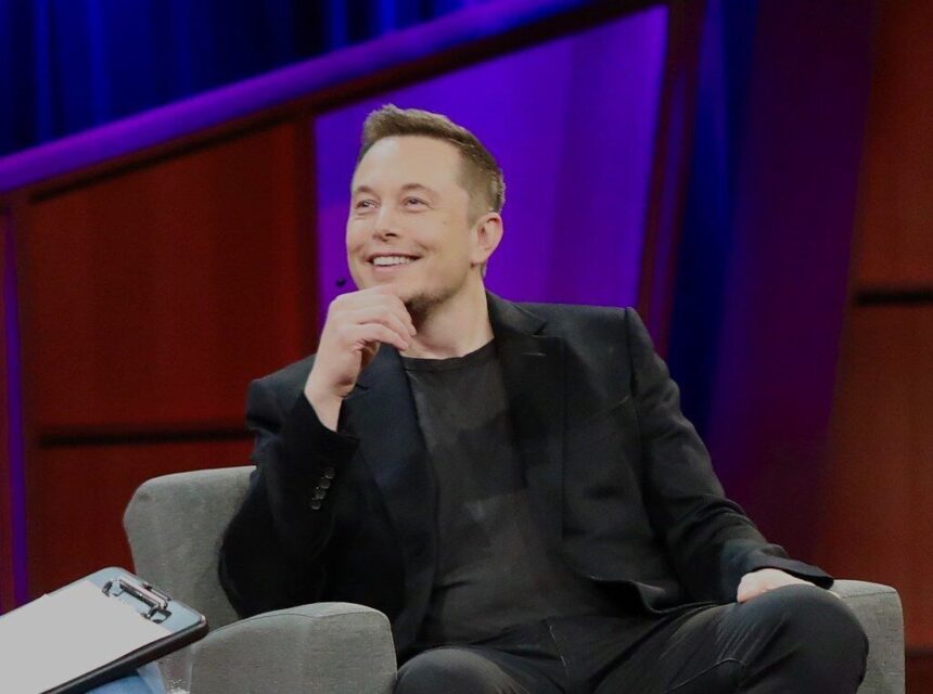 Elon Musk torna-se o primeiro trilionário da história. Mas quanto ...